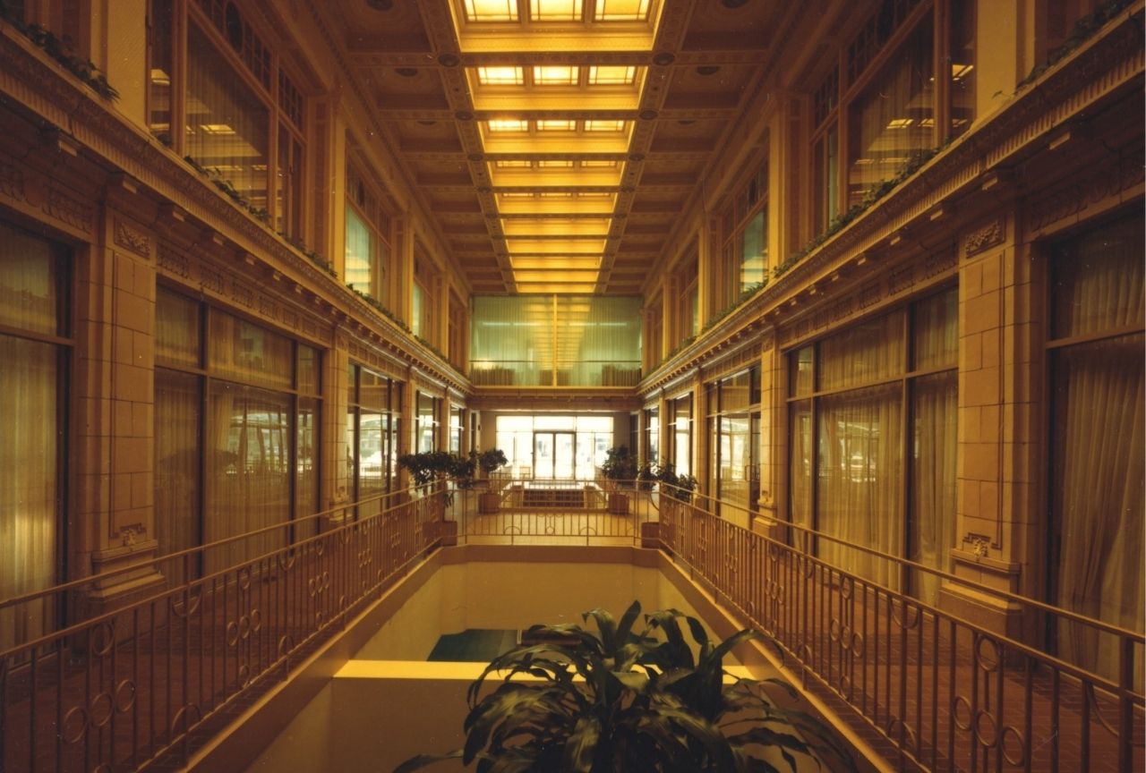 Atrium Office Center | Lutz Investments